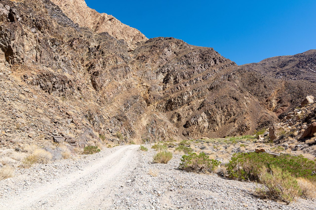 18 Fascinating Geographical Oddities Of The United States