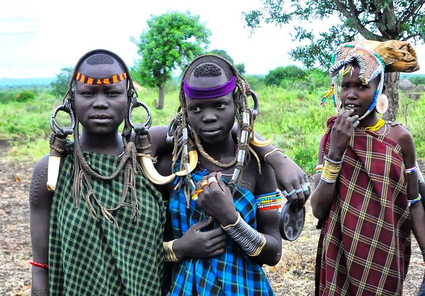 The Bizarre World Of The Mursi People