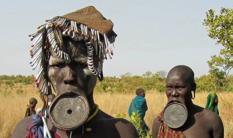 The Bizarre World Of The Mursi People