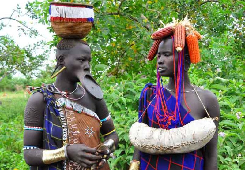 The Bizarre World Of The Mursi People
