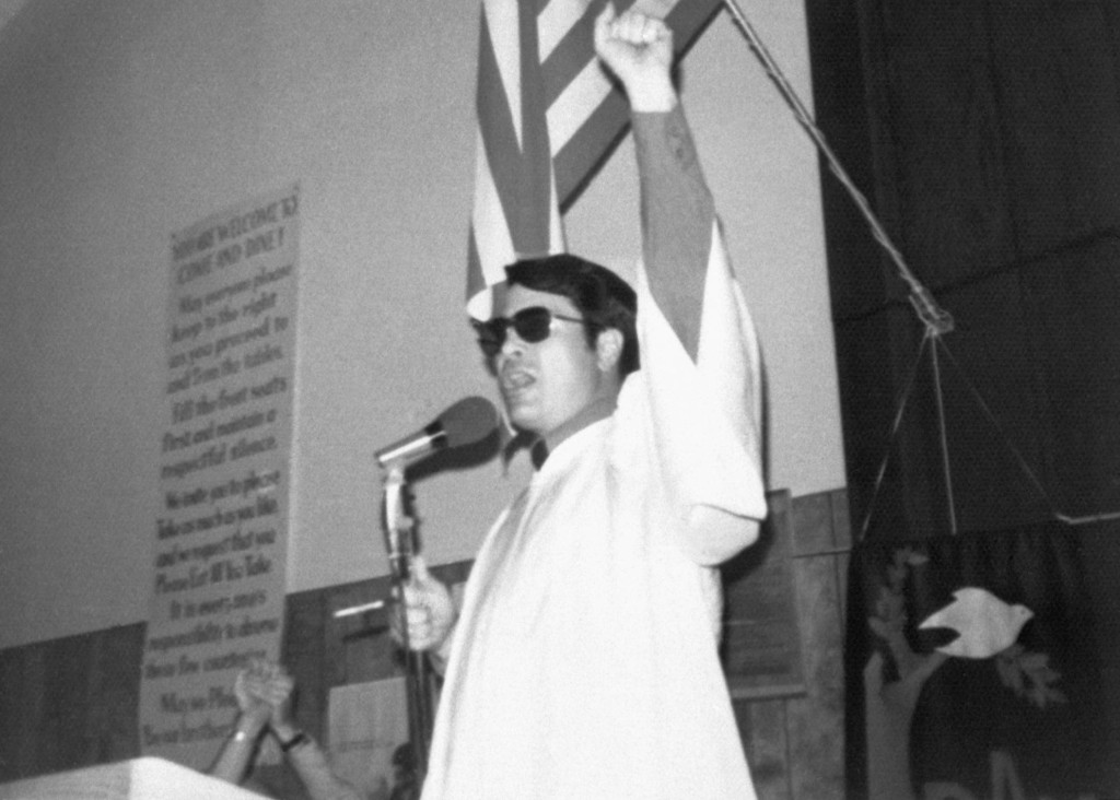 Inside The Horrifying Jonestown Tragedy