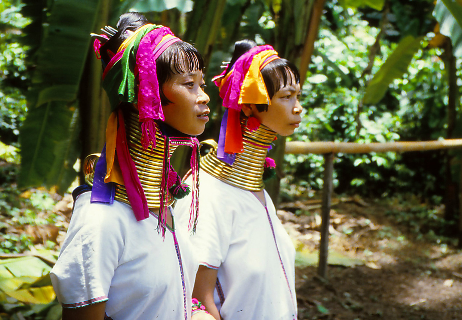 Photos Of The Kayan People, The Tribe That History Got So Wrong