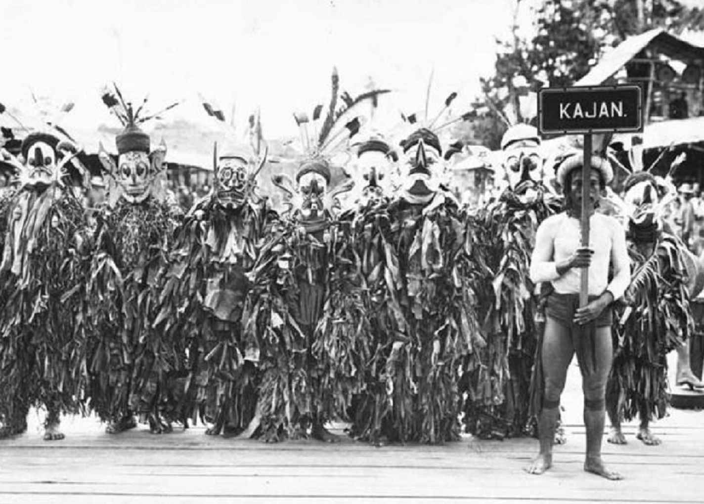 Photos Of The Kayan People, The Tribe That History Got So Wrong