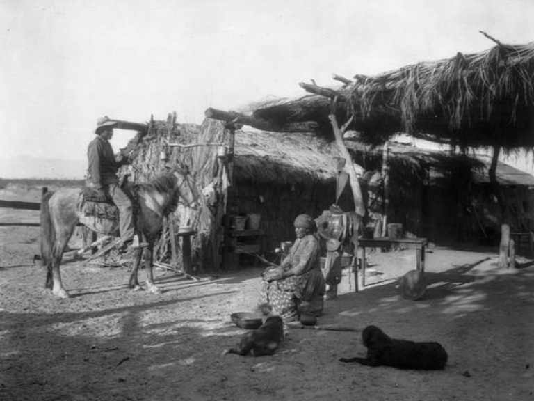 The Traditional Life of the Cahuilla Indians