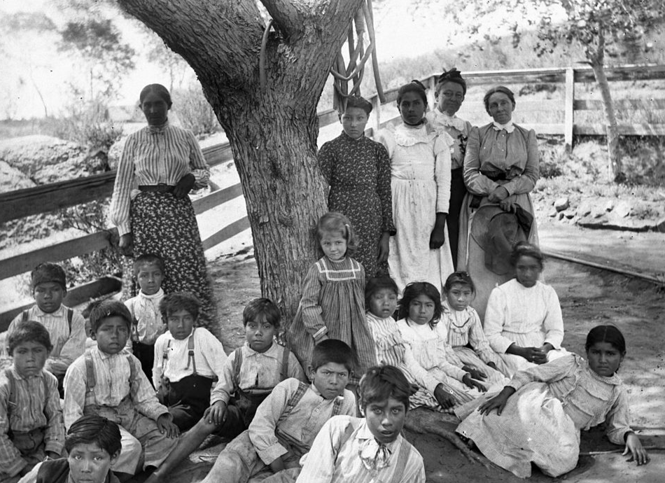 The Traditional Life of the Cahuilla Indians