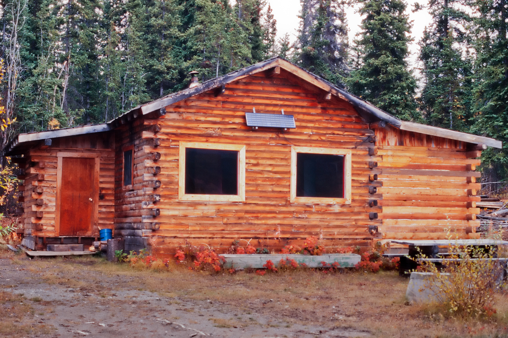 8 Remote Places In The US Where You Can Live Completely Off The Grid