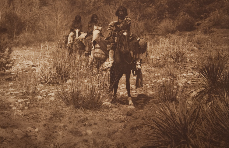 Incredible Images Of The Most Feared Tribe In U.S. History