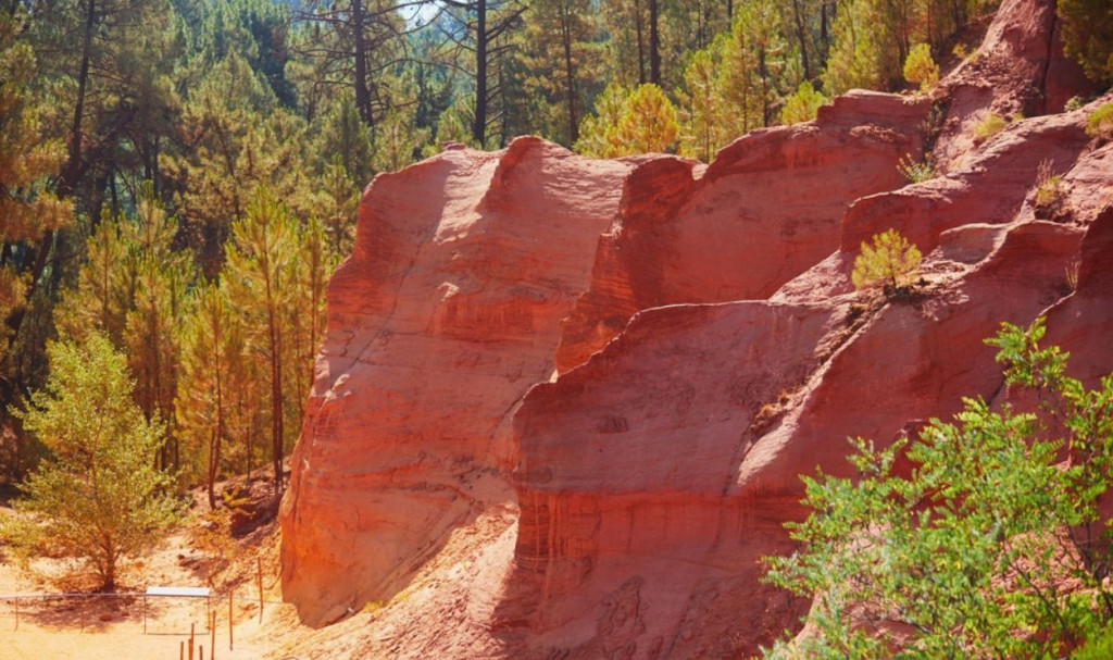 The Story Behind The 48,000-Year-Old Ochre Site As The Oldest Mine ...