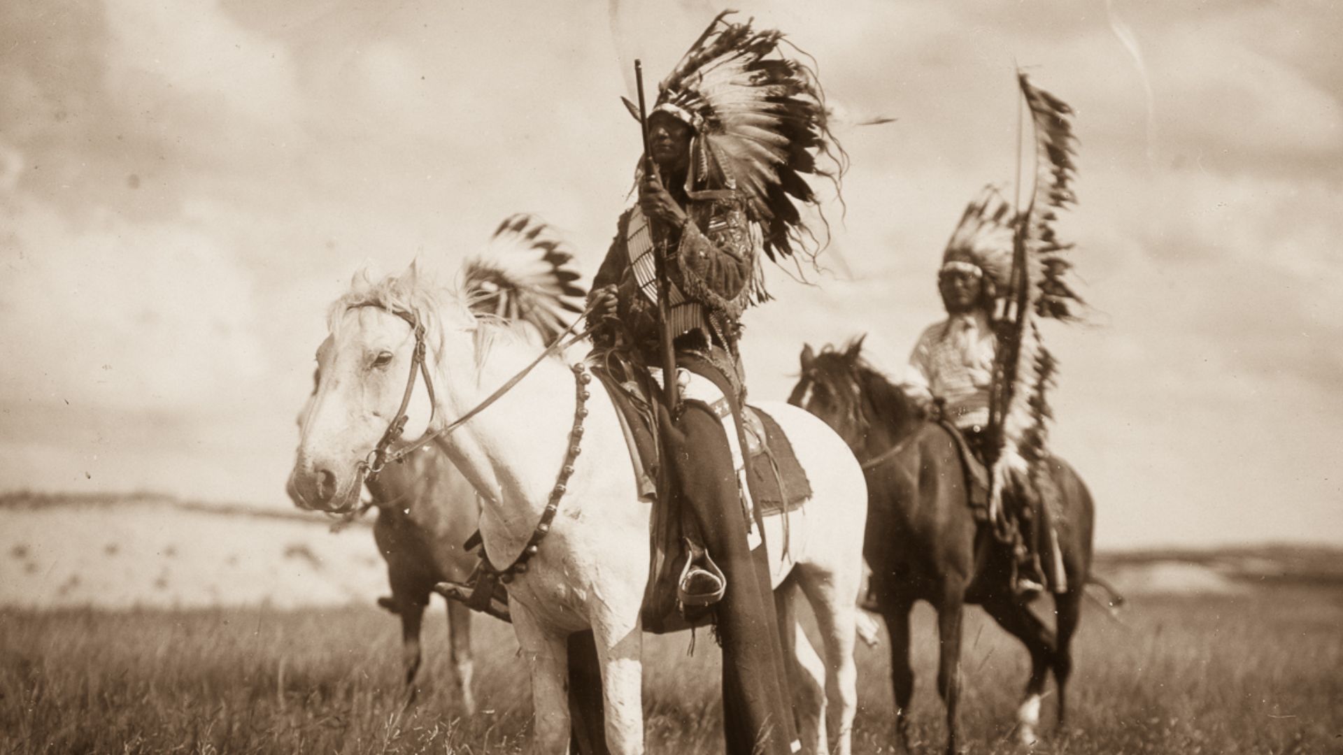 Striking Photographs That Capture Native American Life Over 100 Years Ago