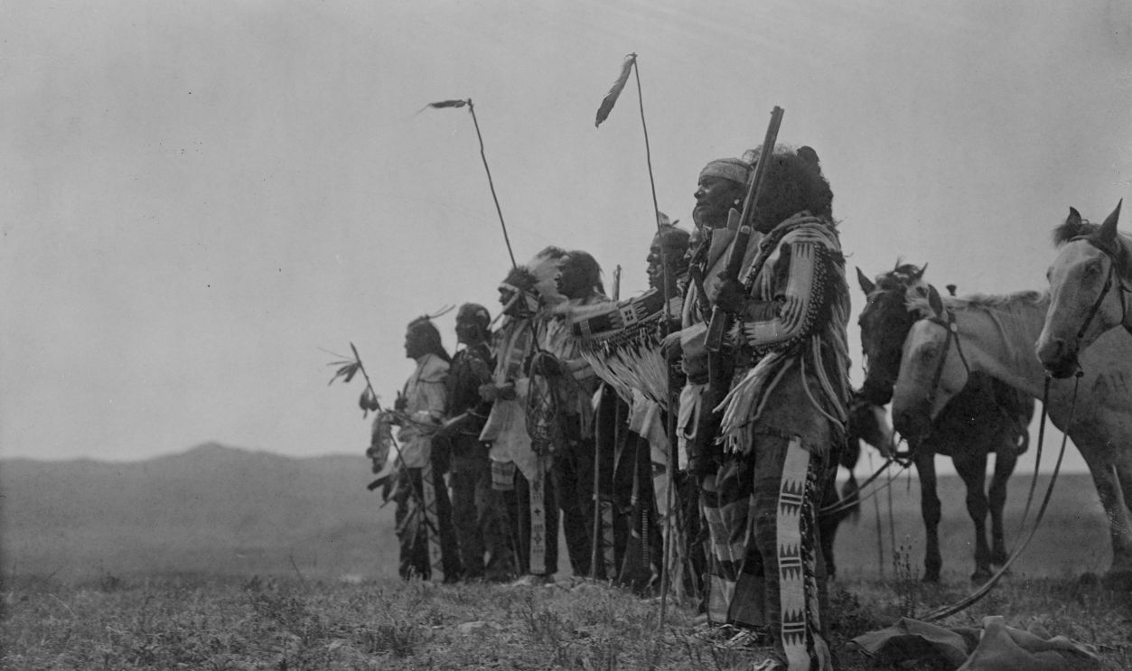 Striking Photographs That Capture Native American Life Over 100 Years Ago