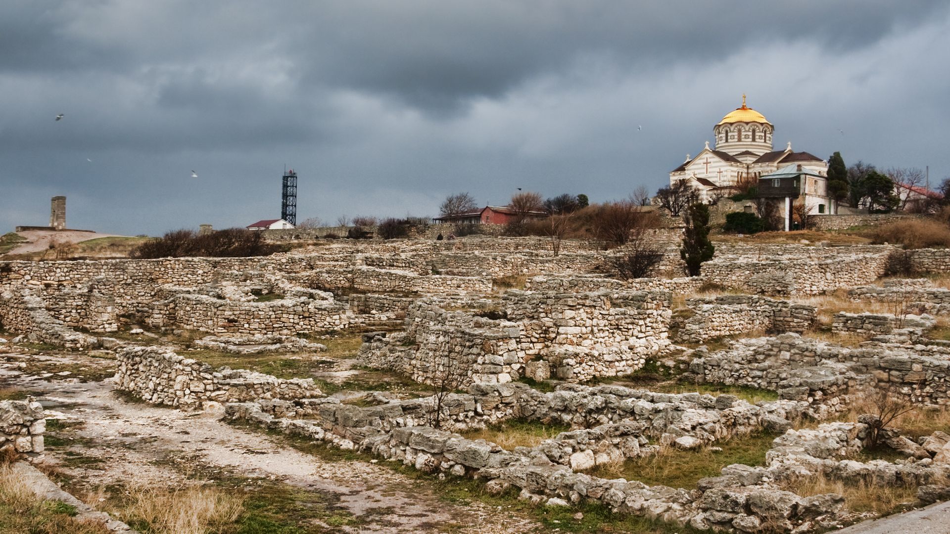Researchers in Crimea identified the head of the marble statue of ...