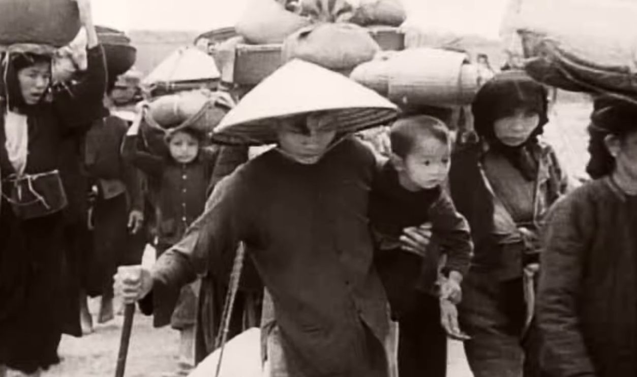 44 Imagery Glimpses Revealing Life During And After The Vietnam War Era