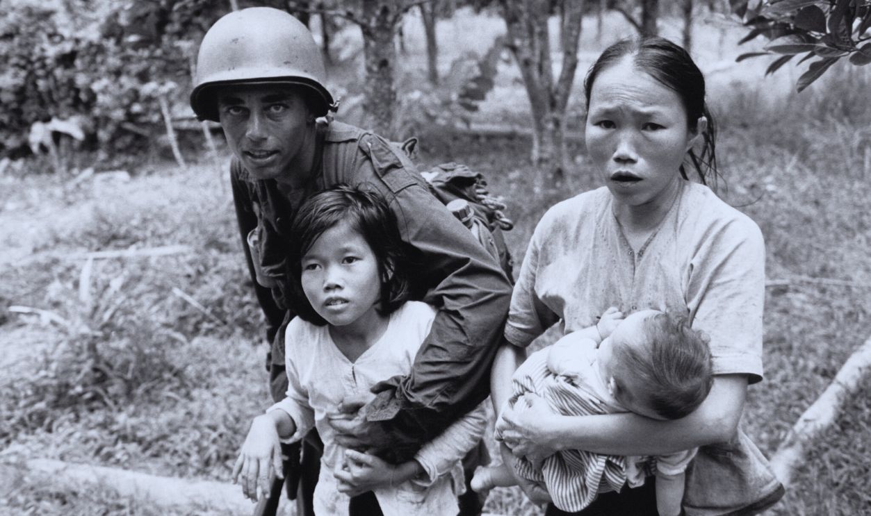 44 Imagery Glimpses Revealing Life During And After The Vietnam War Era