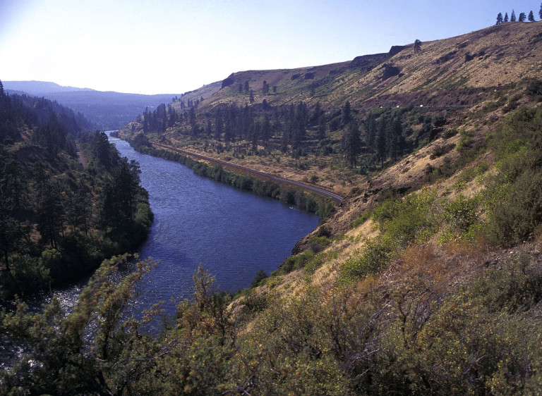 The Yakama: People Of The River