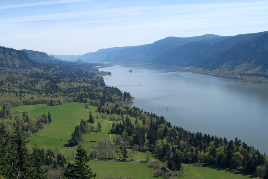 18 Fascinating Geographical Oddities Of The United States