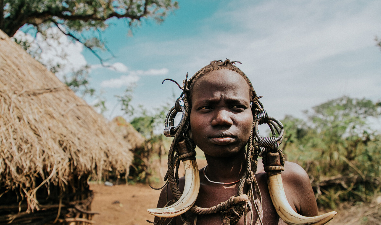 The Bizarre World Of The Mursi People