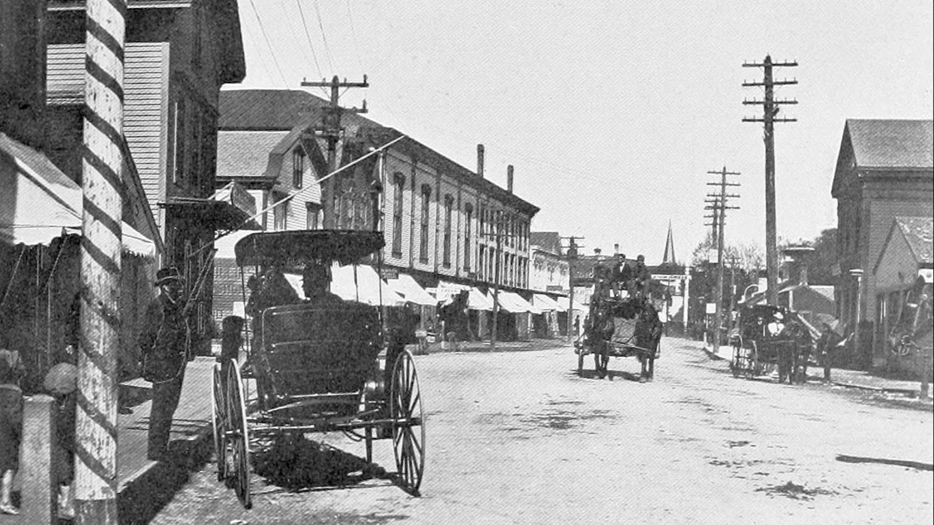 Pictures Of What Small-Town America Looked Like In The 1800s And 1900s