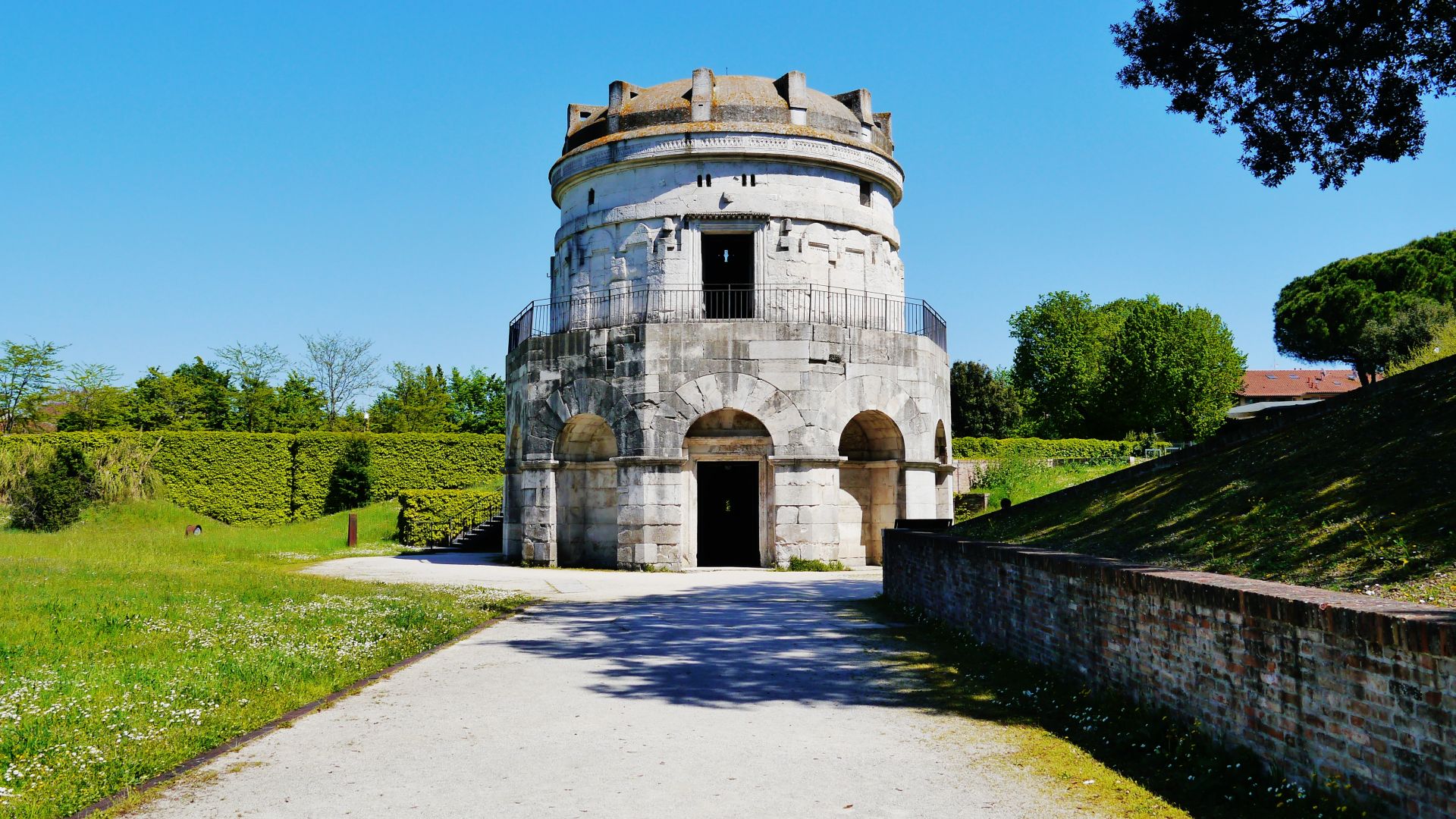 The Largest Monoliths Uncovered From Our Ancient Past