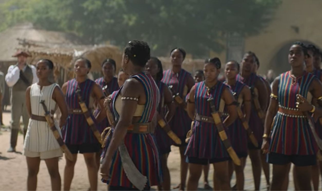 Historical Photos Of The Warrior Women Who Defended Their Land With Spears