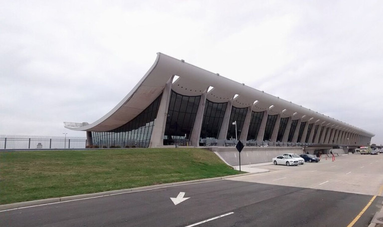 Ranking The Worst Airports In America, According To Travelers