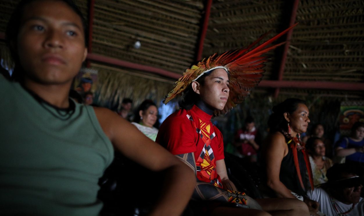 Photos Of The Mawé, The Amazonian People Who Bathe In Fire Ants As A ...