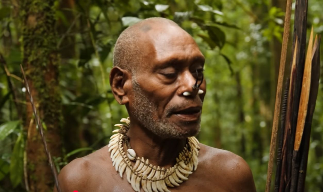 Photos Of The Hidden Treehouse Tribe That Still Practices Cannibalism