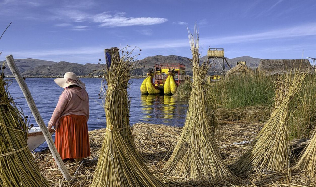 Photos Of The Tribe That Still Builds Floating Villages